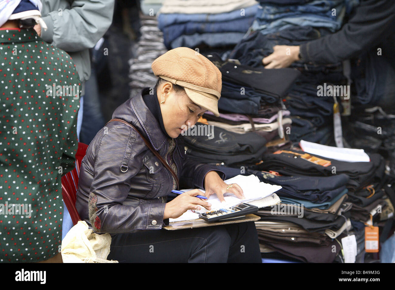 30 stand hi-res stock photography and images - Alamy