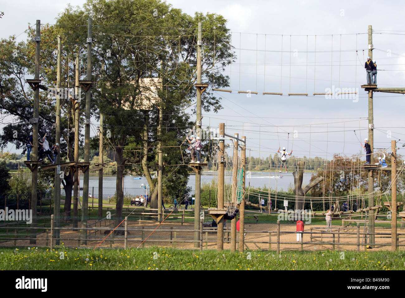 Aerial Extreme Ropes Course Willen Lake Milton Keynes Buckinghamshire ...