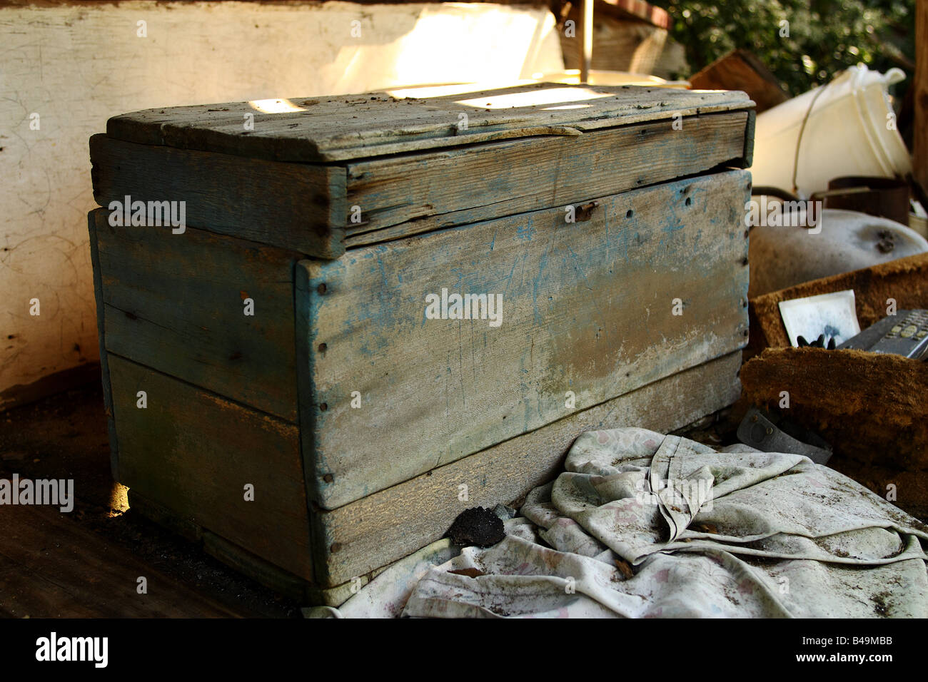 Old box on Cabin Porch Stock Photo - Alamy