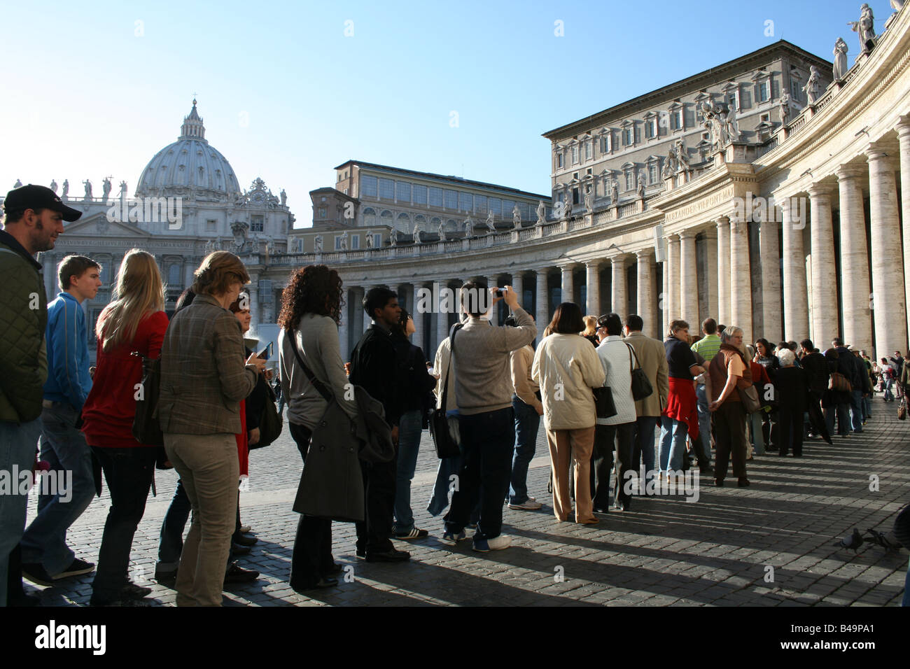 tourists in a queue at the vatican in rome Stock Photo - Alamy