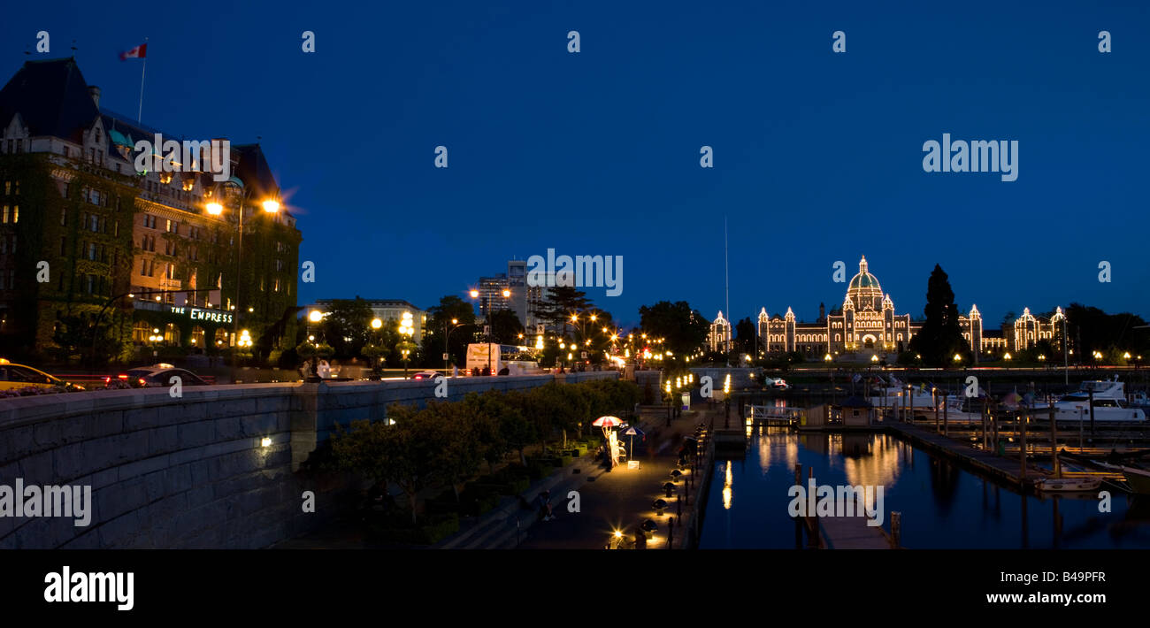 Panoramic view of Victoria harbour, and Parliament building, Vancouver ...