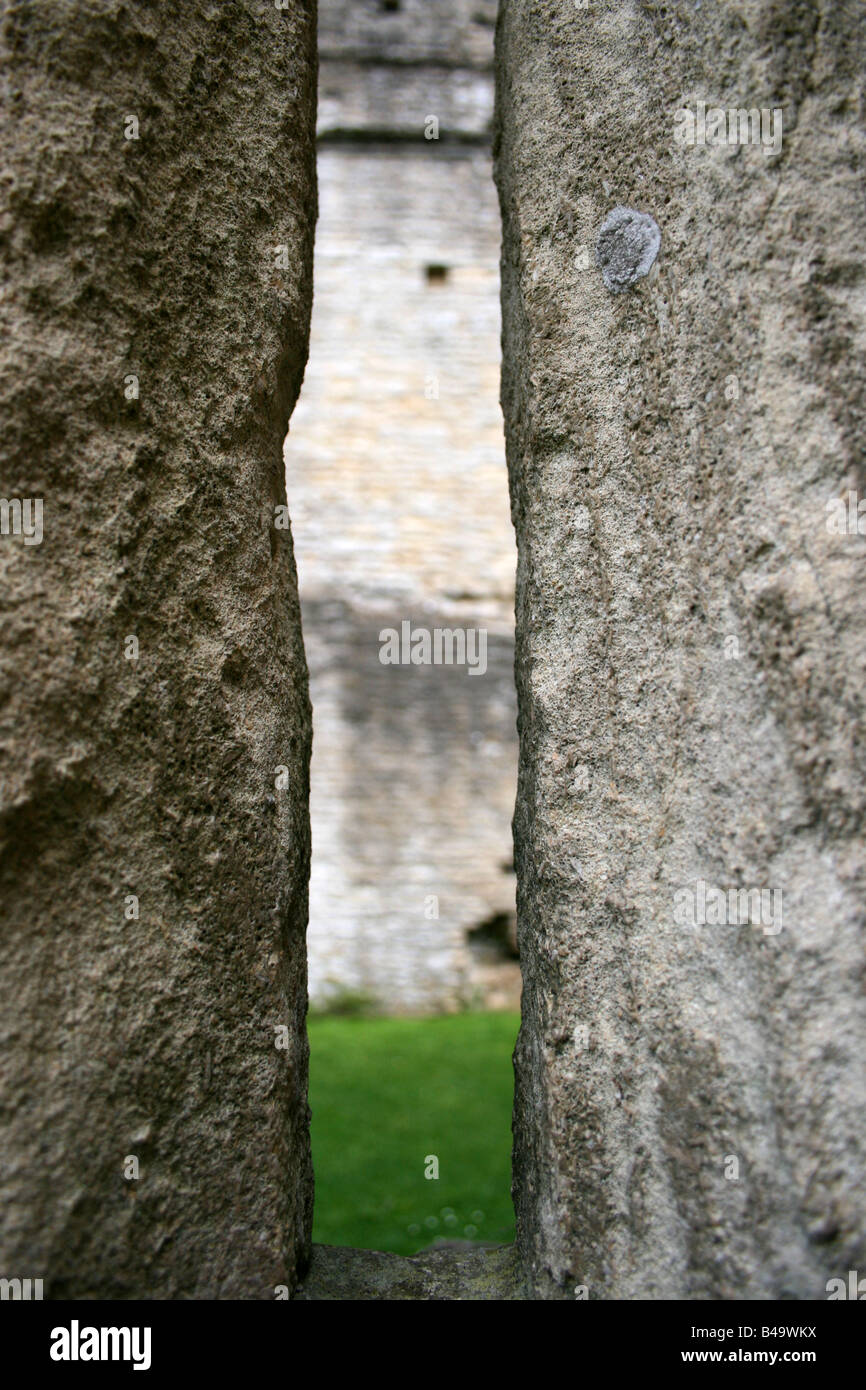 Looking through a wall Stock Photo - Alamy