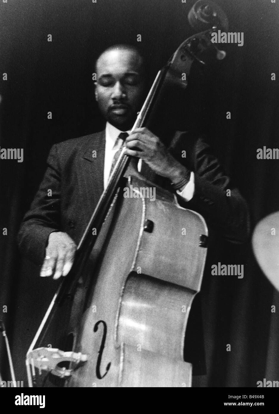 Chambers, Jeff, American musician (Jazz), half length, playing ...
