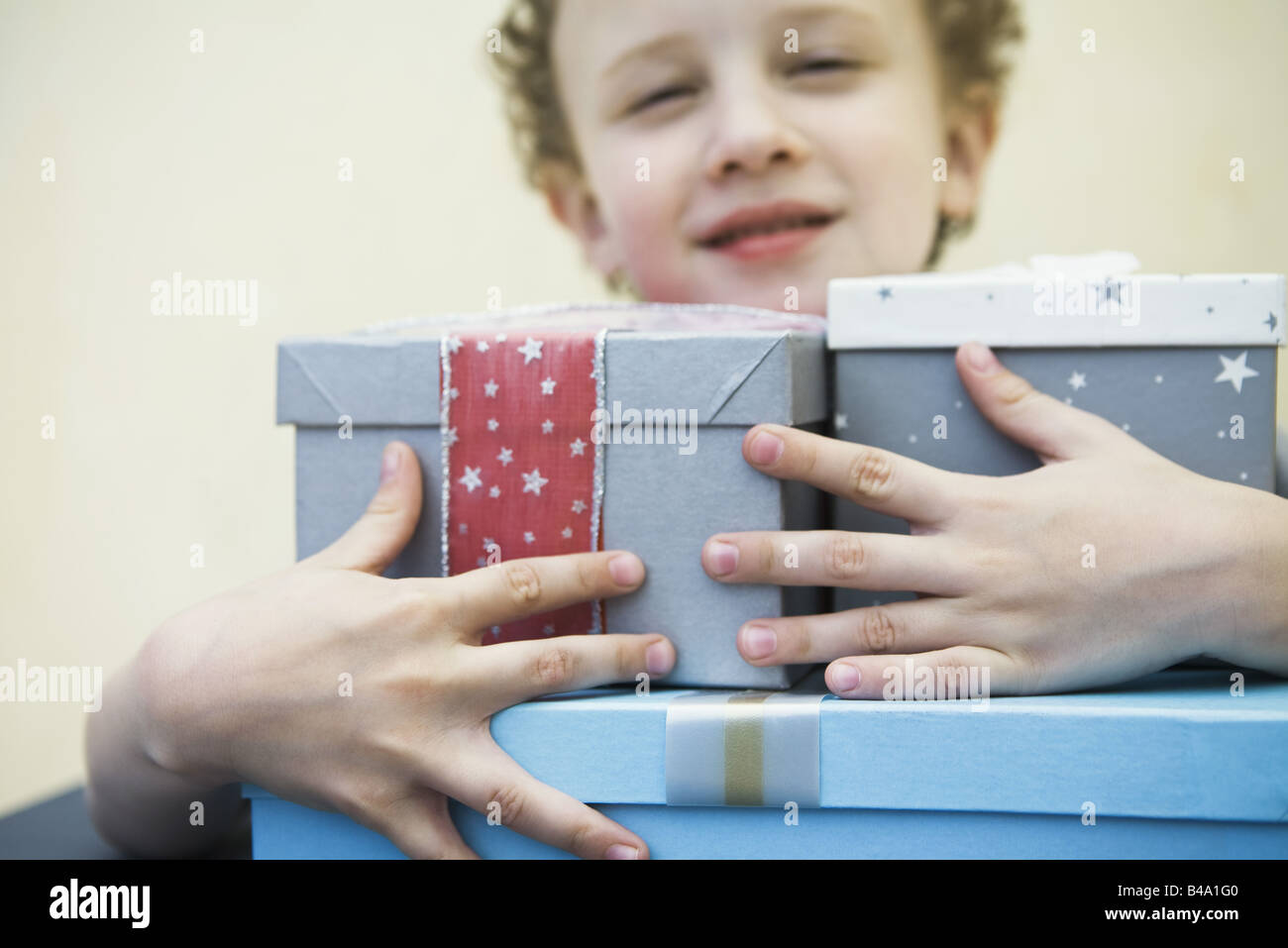 Armfuls hi-res stock photography and images - Alamy