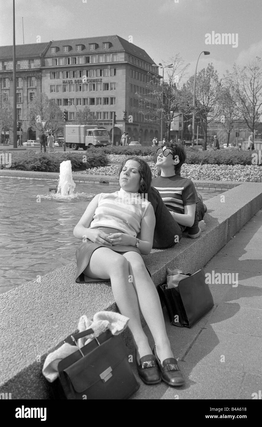 geography/travel, Germany, Berlin, streets, Unter den Linden, 1969 ...