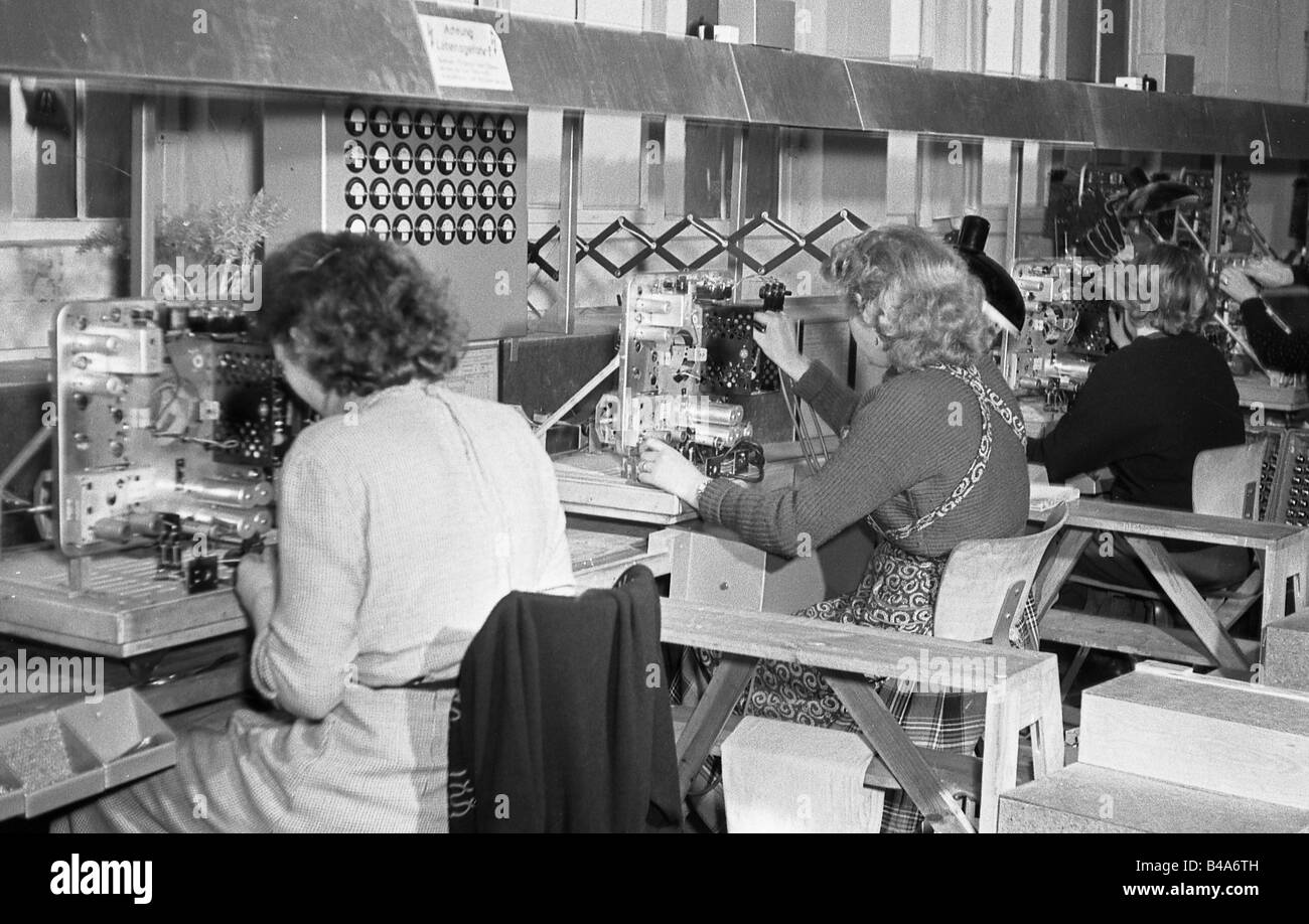 geography/travel, Germany, GDR, industry, prodution of televisions, VEB ...