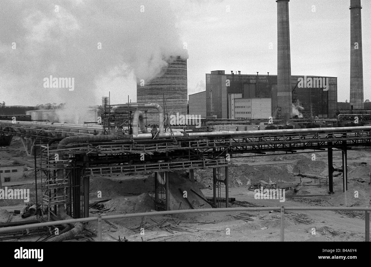 Pck oil refinery hi-res stock photography and images - Alamy