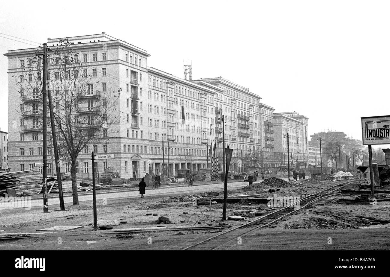 Construction stalinallee east berlin hi-res stock photography and ...