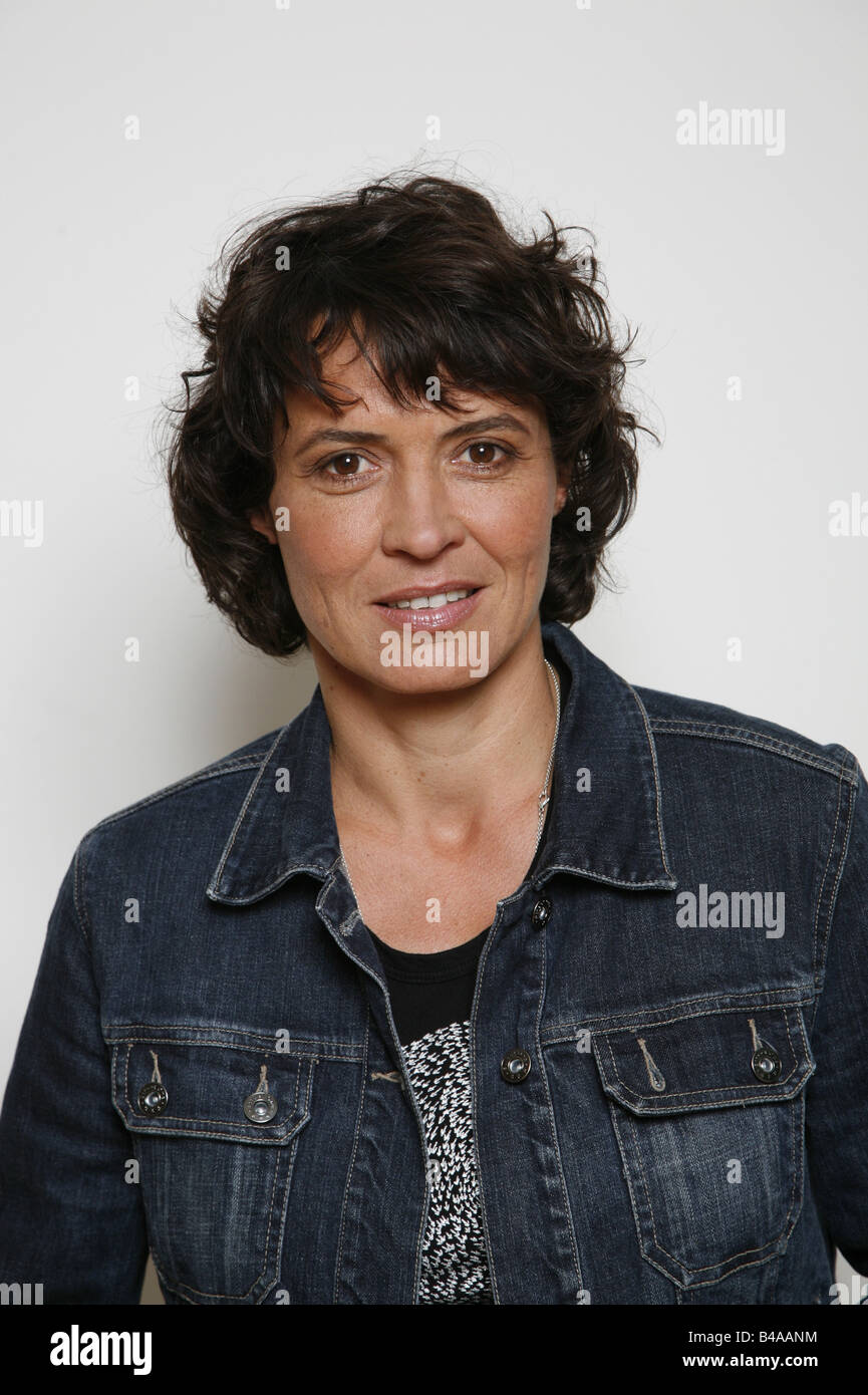 Folkerts, Ulrike, * 14.5.1961, German actress, portrait, guest at TV ...