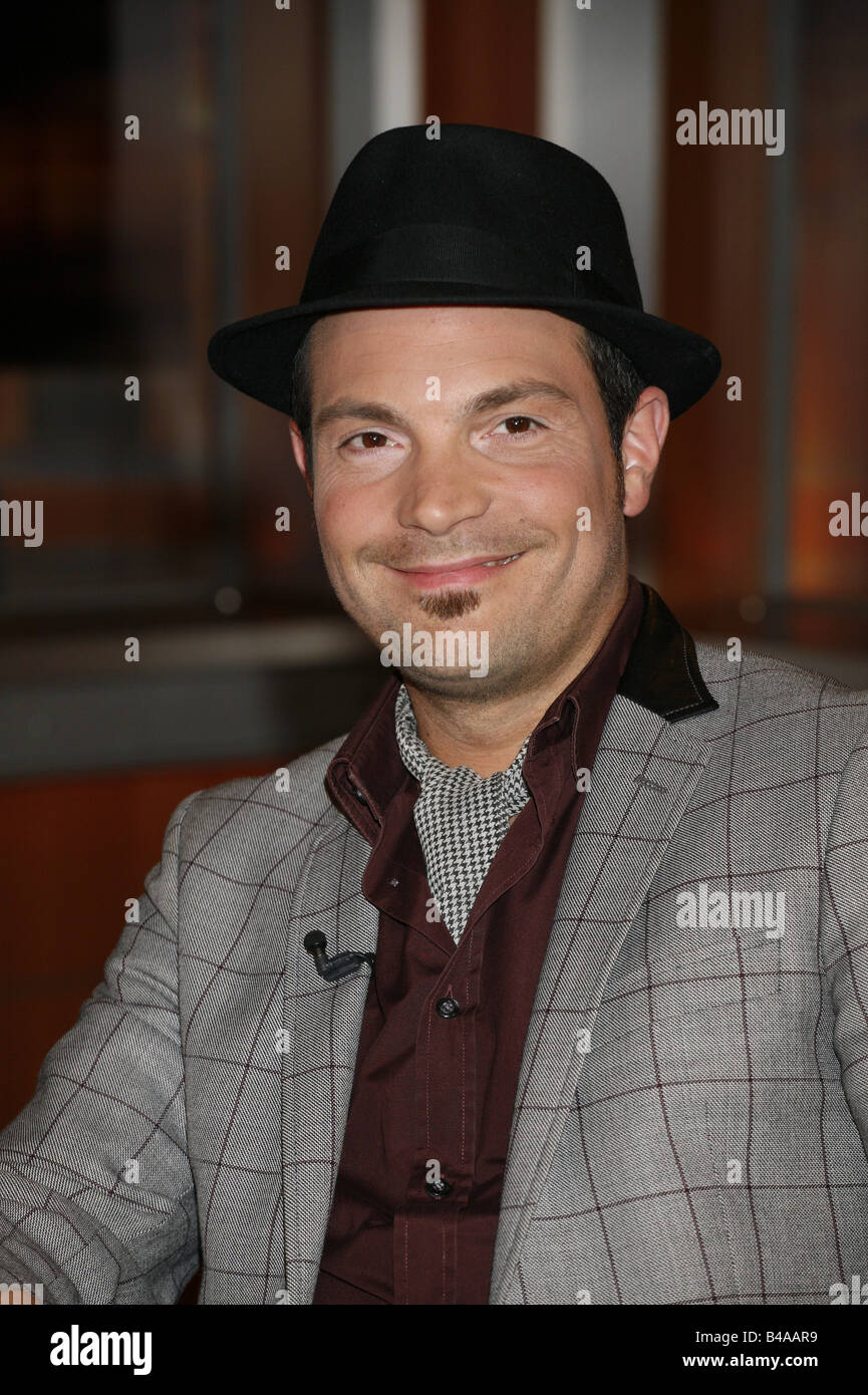 Roger black tv hi-res stock photography and images - Alamy