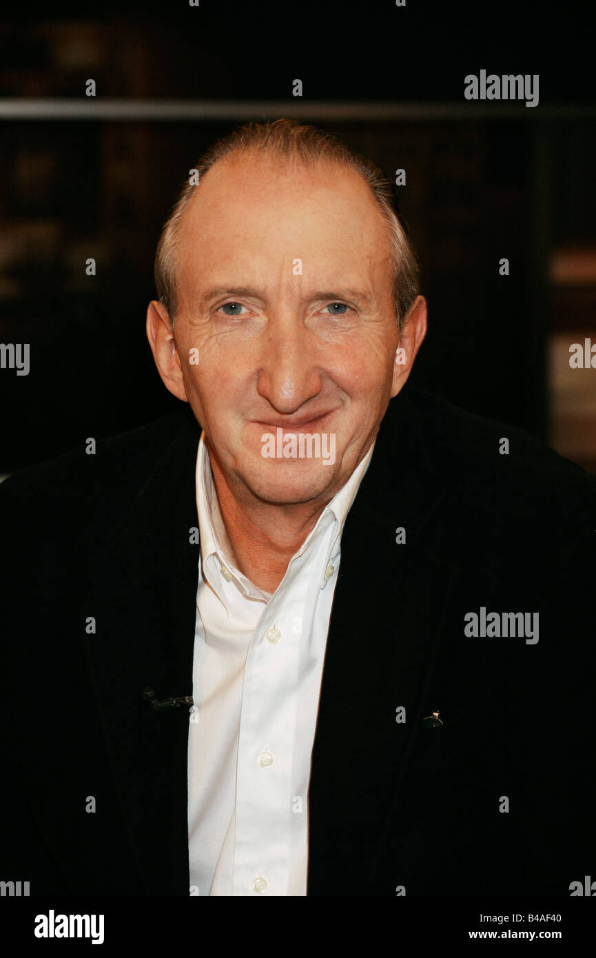 German comedian and singer hi-res stock photography and images - Alamy