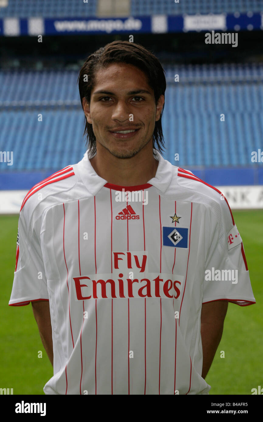 Peruvian athlete football hi-res stock photography and images - Alamy