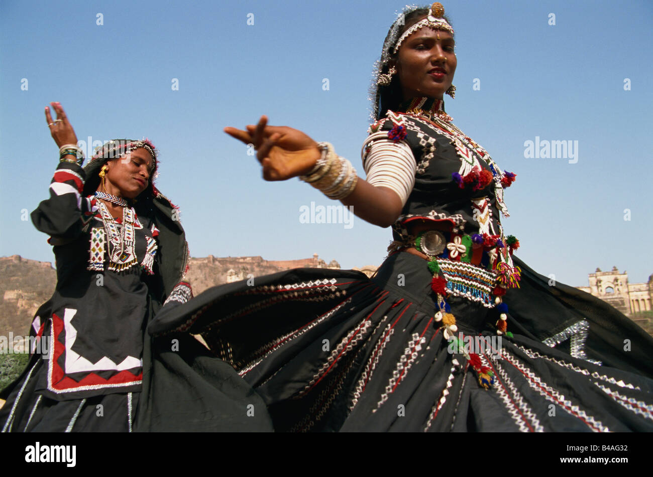 Folk dance jaipur hi-res stock photography and images - Alamy