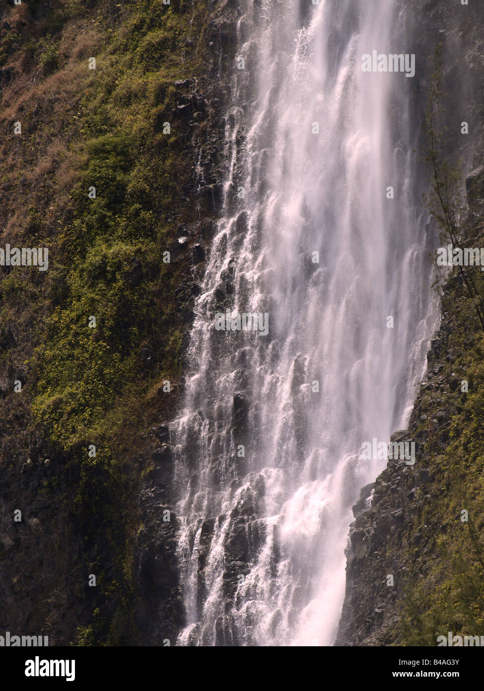 Waterfall in Waipio Valley Stock Photo - Alamy