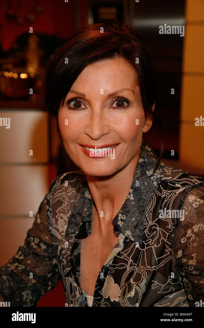 Susanne uhlen hi-res stock photography and images - Alamy