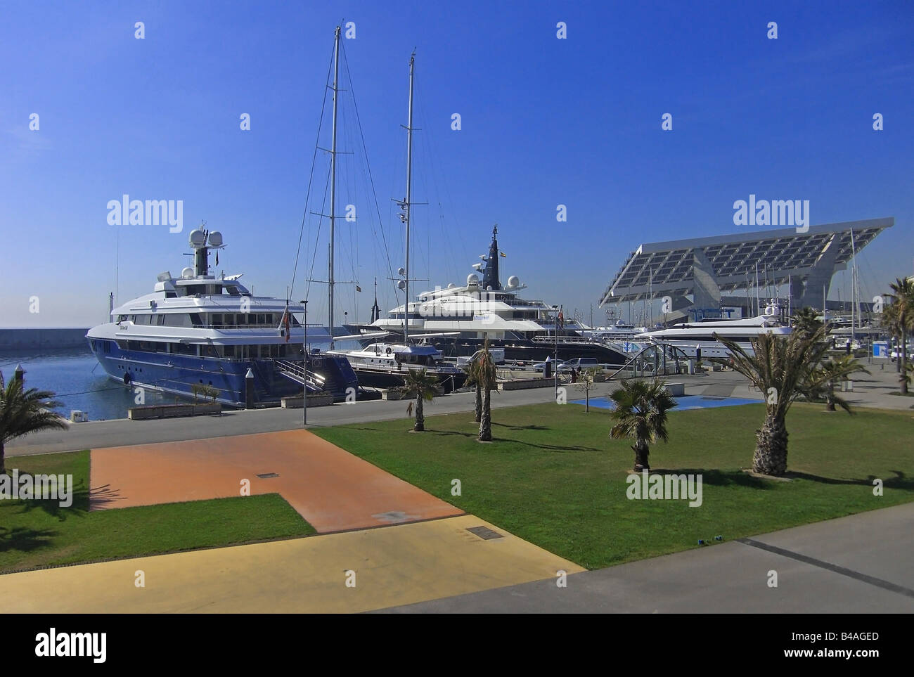Marina vienna hi-res stock photography and images - Alamy