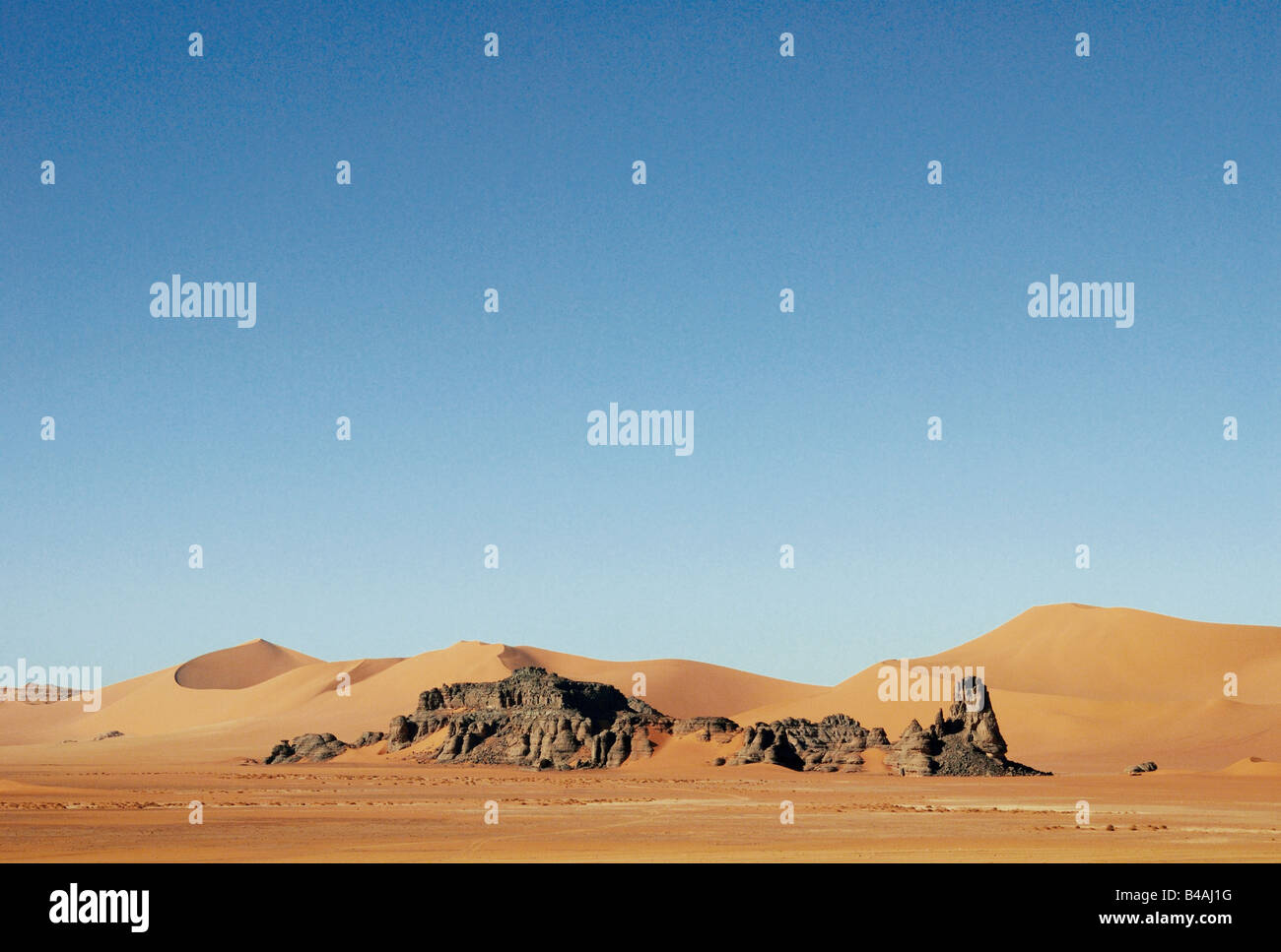 geography / travel, Algeria, landscapes, Tadrart Mountain, dunes of Erg ...