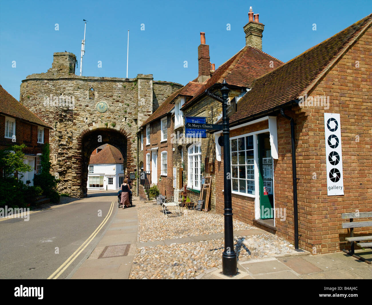 The Landgate, Hilder's Cliff, Rye Stock Photo - Alamy