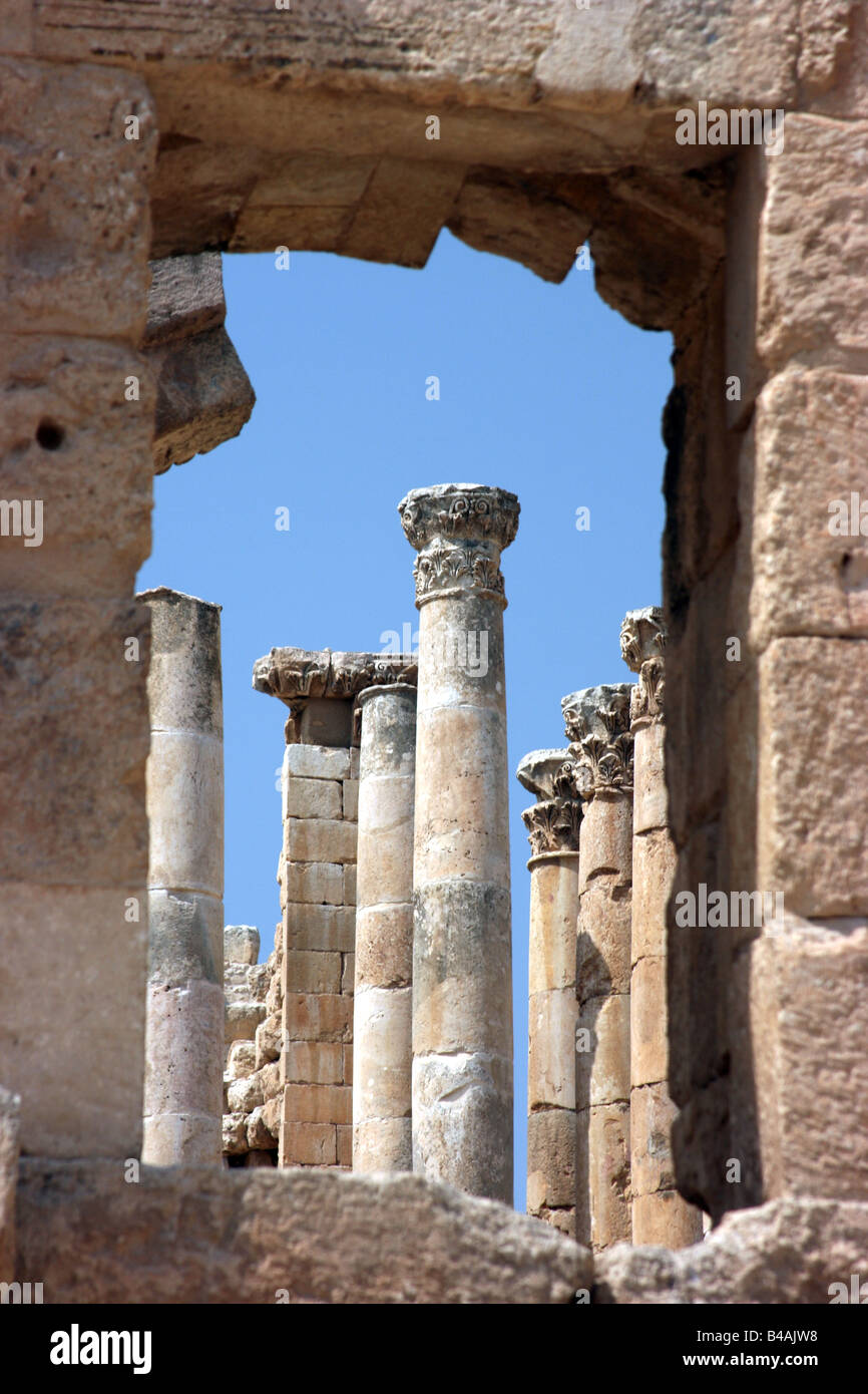 Jerash temple of zeus hi-res stock photography and images - Alamy