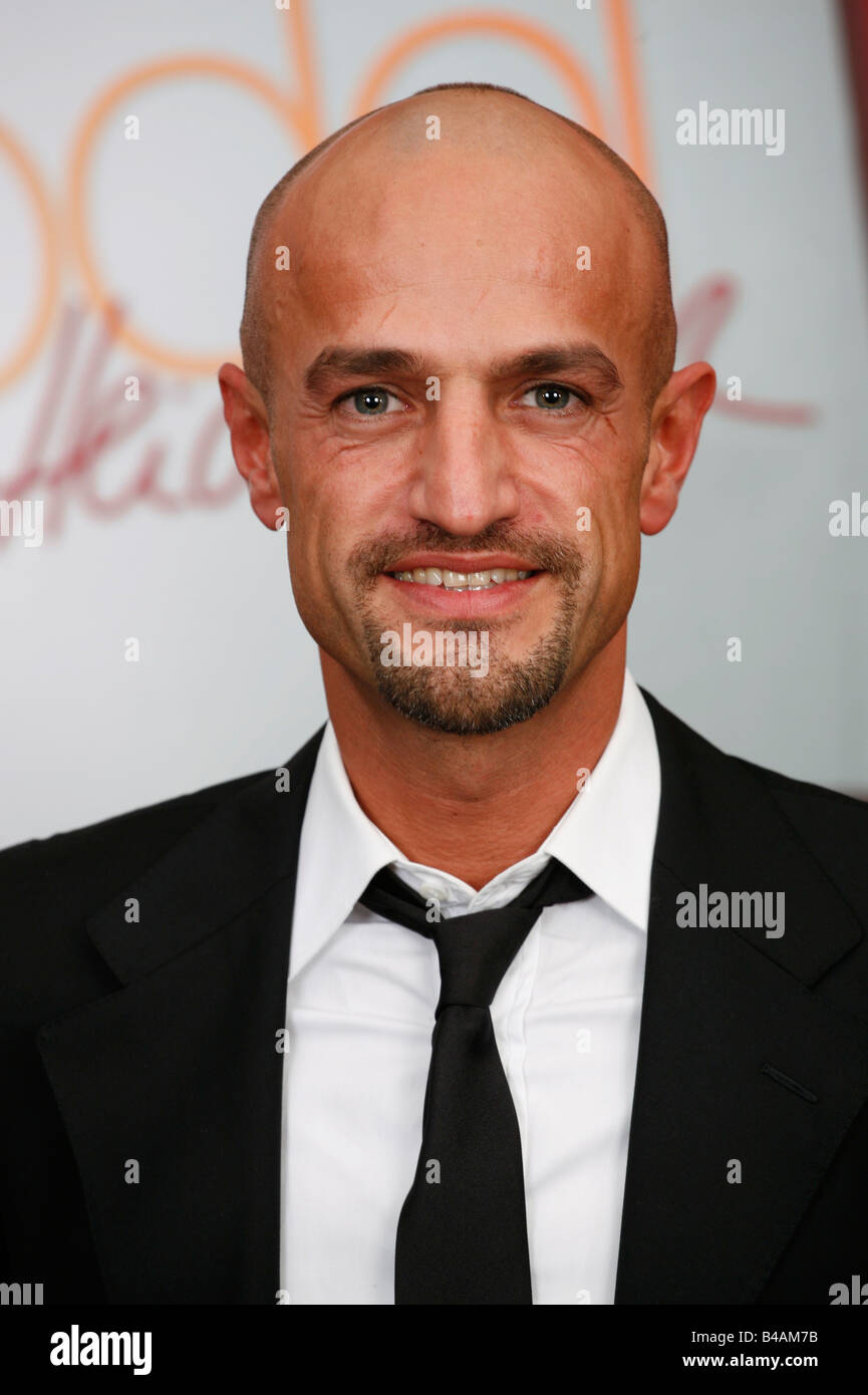 Peyman hi-res stock photography and images - Alamy