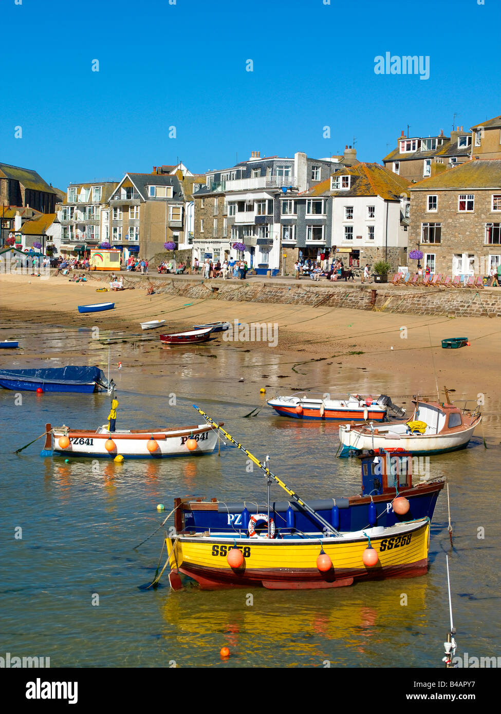 St Ives Fishing Harbour Cornwall Stock Photo - Alamy