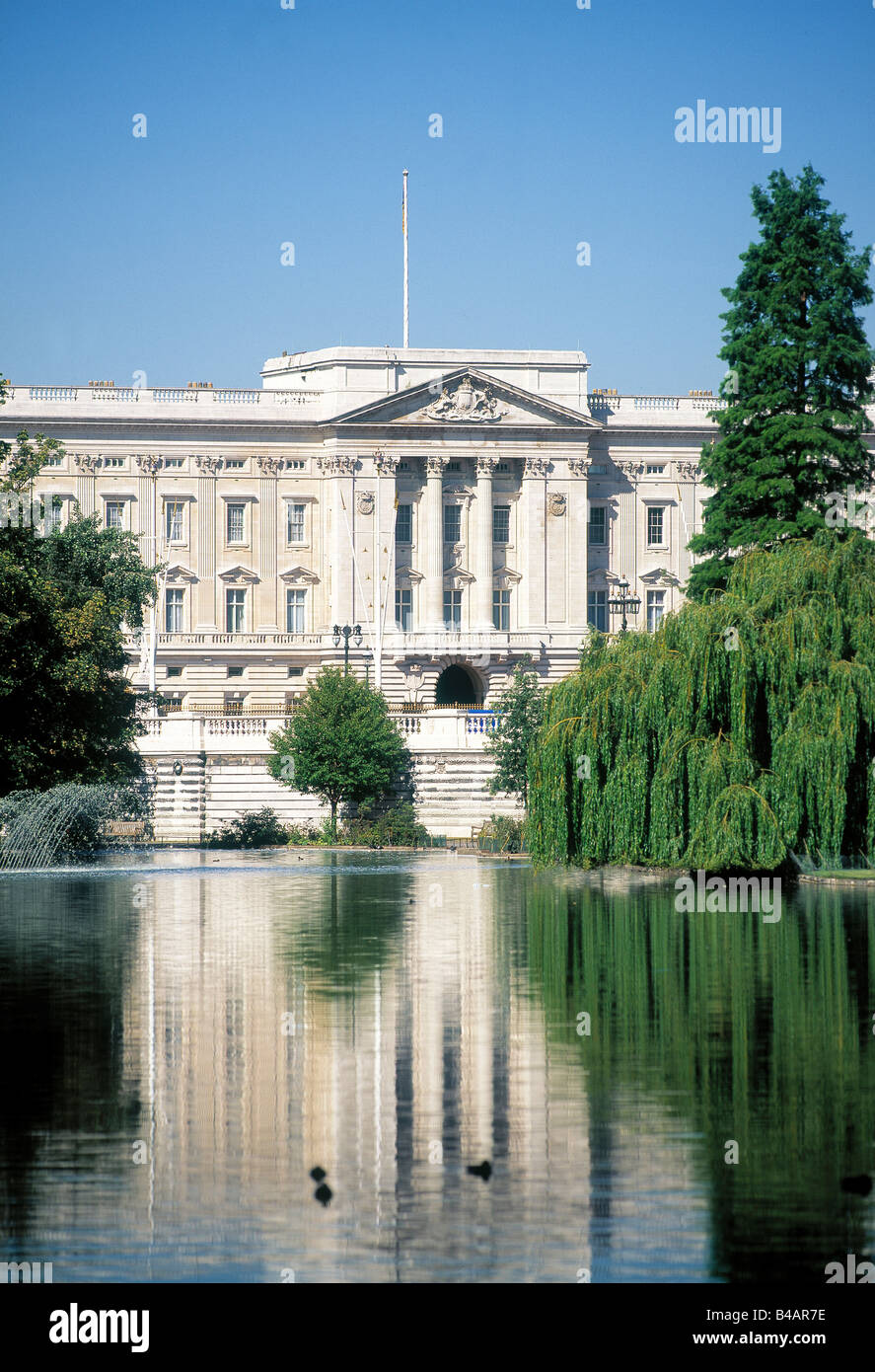 Buckingham Palace, From St James Park Stock Photo - Alamy
