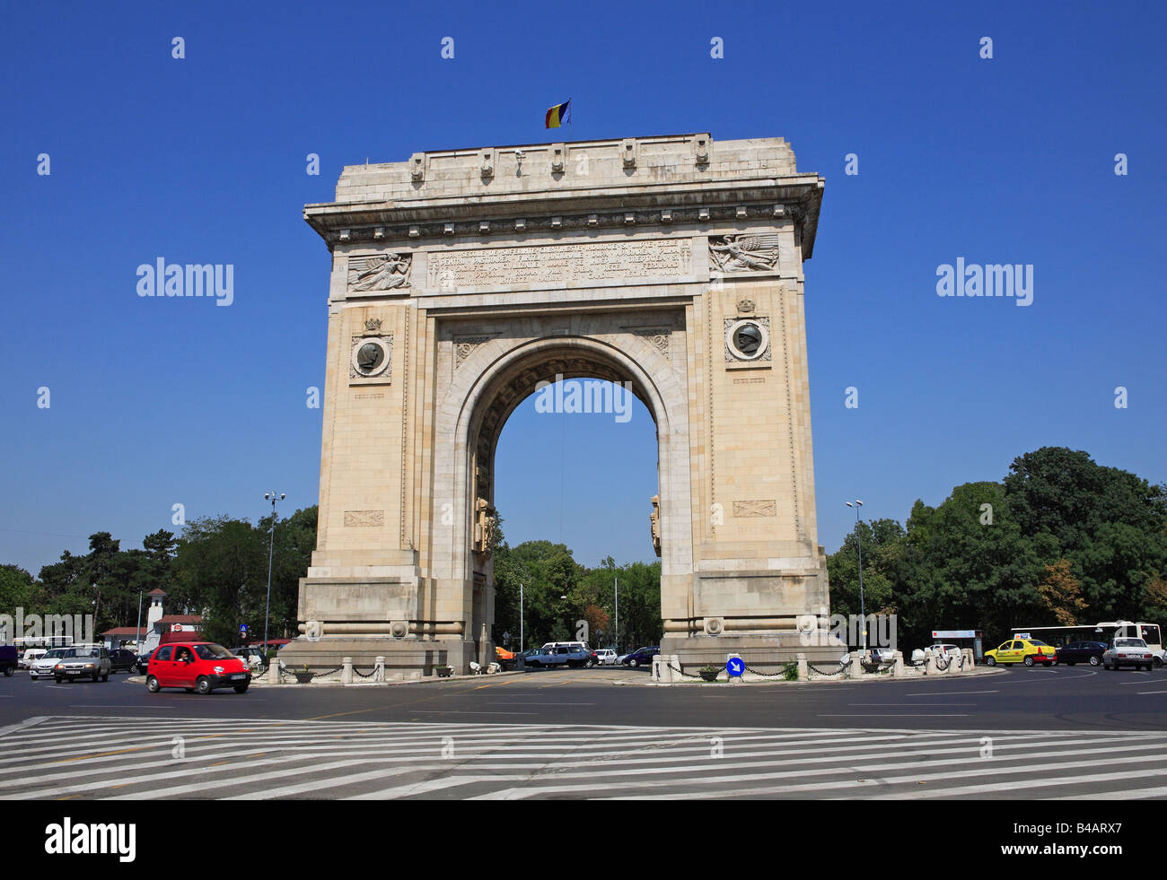Bucharest, Triumphal Arch Stock Photo - Alamy