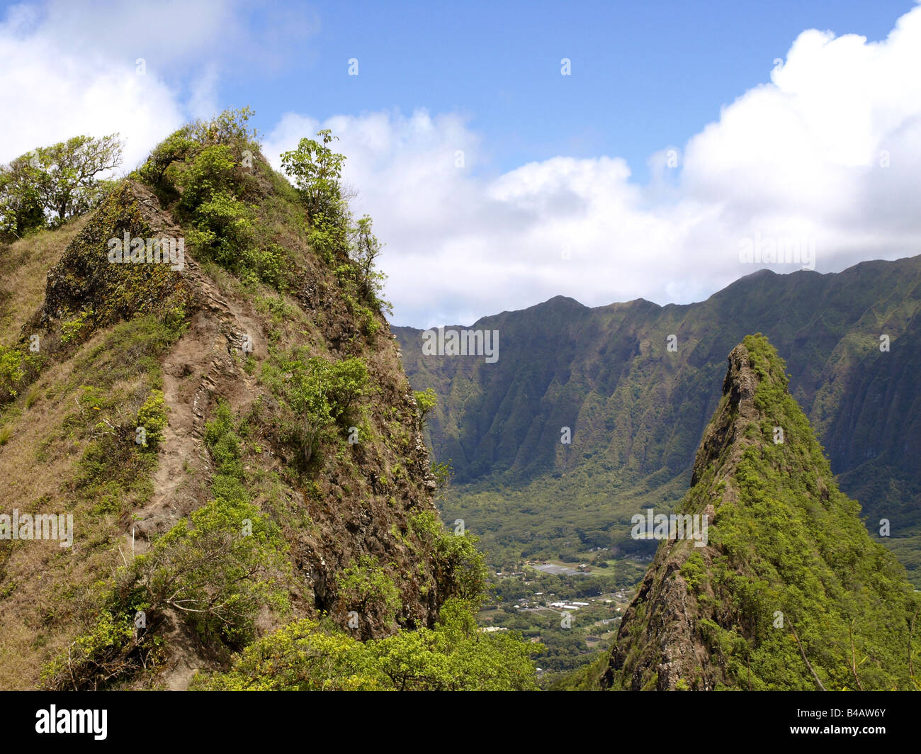 view of Olomana Ridge, Hawaii, Oahu Stock Photo - Alamy