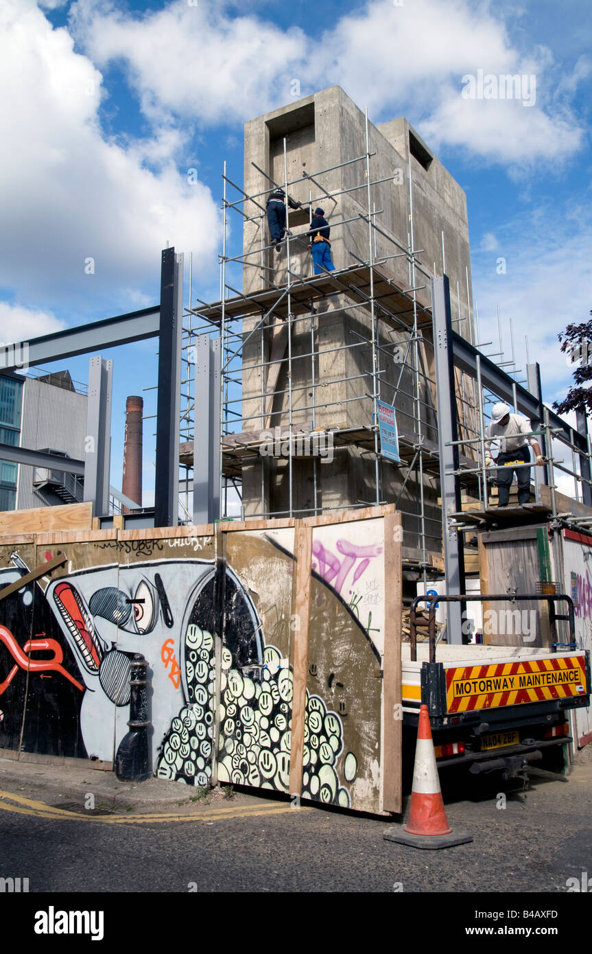 UK. New flats built in Tower Hamlets by Truman Brewery, Brick Lane, in ...