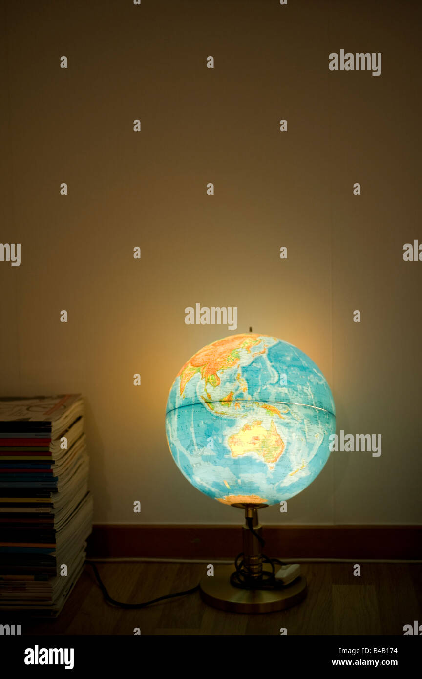 Glowing globe hi-res stock photography and images - Alamy
