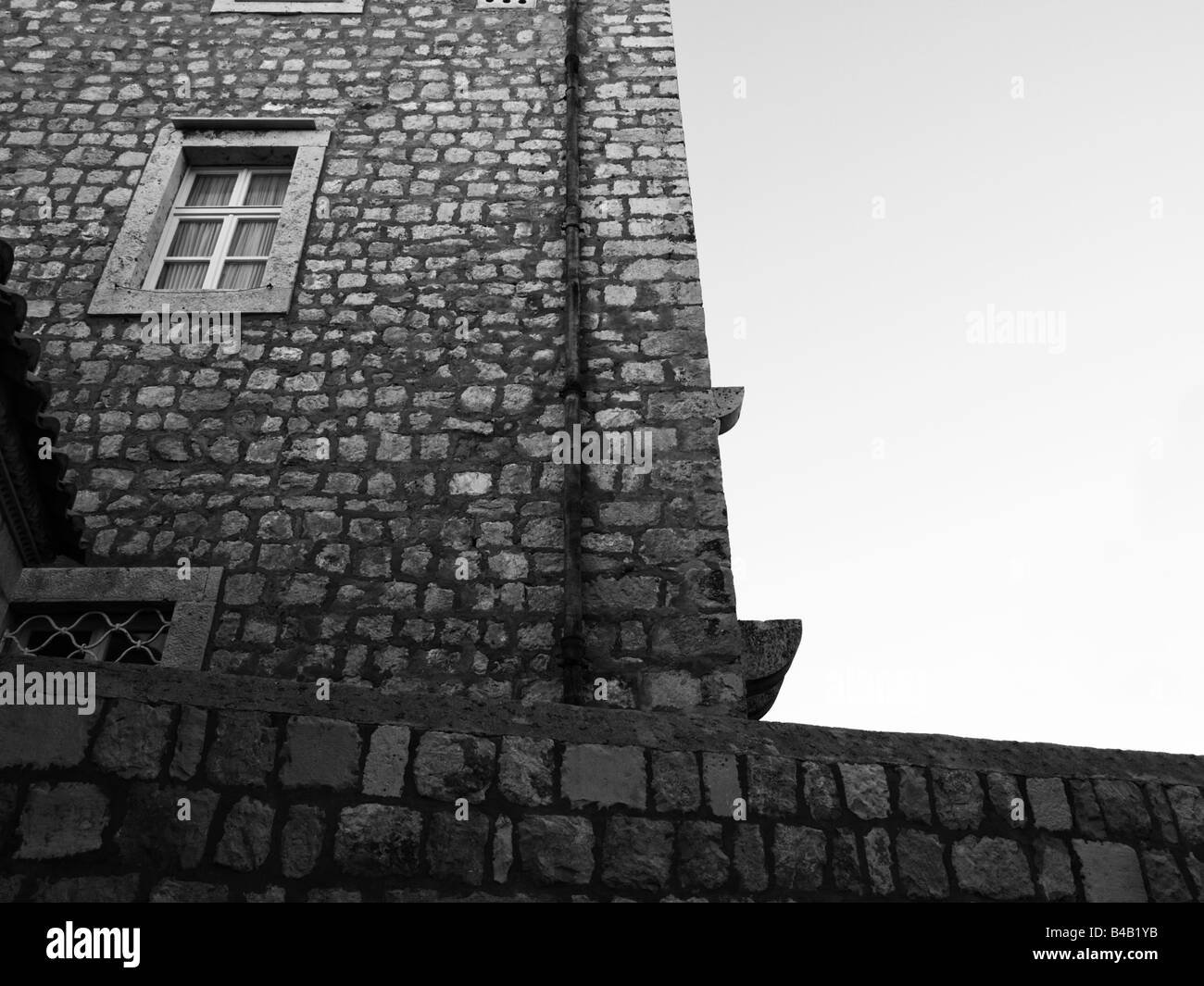 Building black roof walls hi-res stock photography and images - Alamy