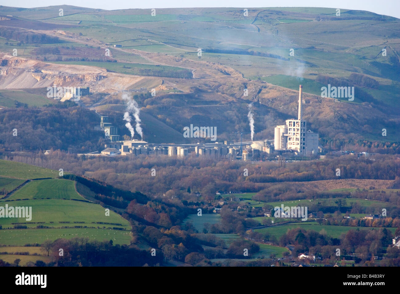 Hope Cement Works and the Hope Valley viewed from Stanage Edge in the ...
