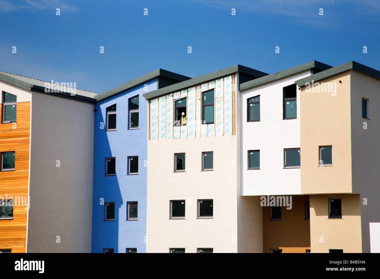 Modern flats hi-res stock photography and images - Alamy