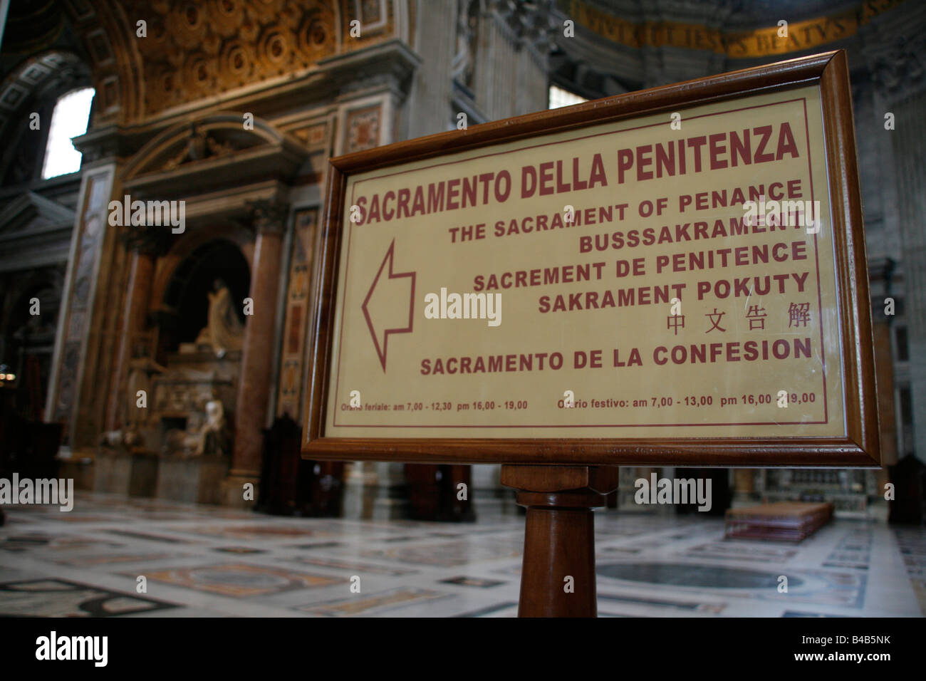 pilgrims information sign inside st peter's basilica, rome Stock Photo ...