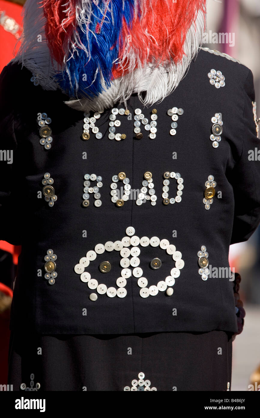 Traditional cockney costume hi-res stock photography and images - Alamy