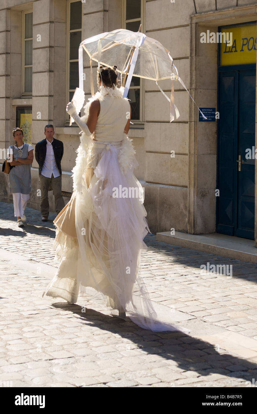 Tall stilts hi-res stock photography and images - Alamy