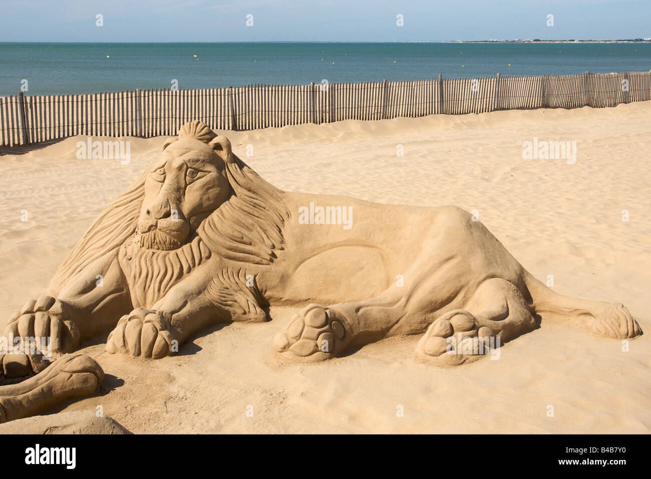 Sculpture made of sand hi-res stock photography and images - Alamy