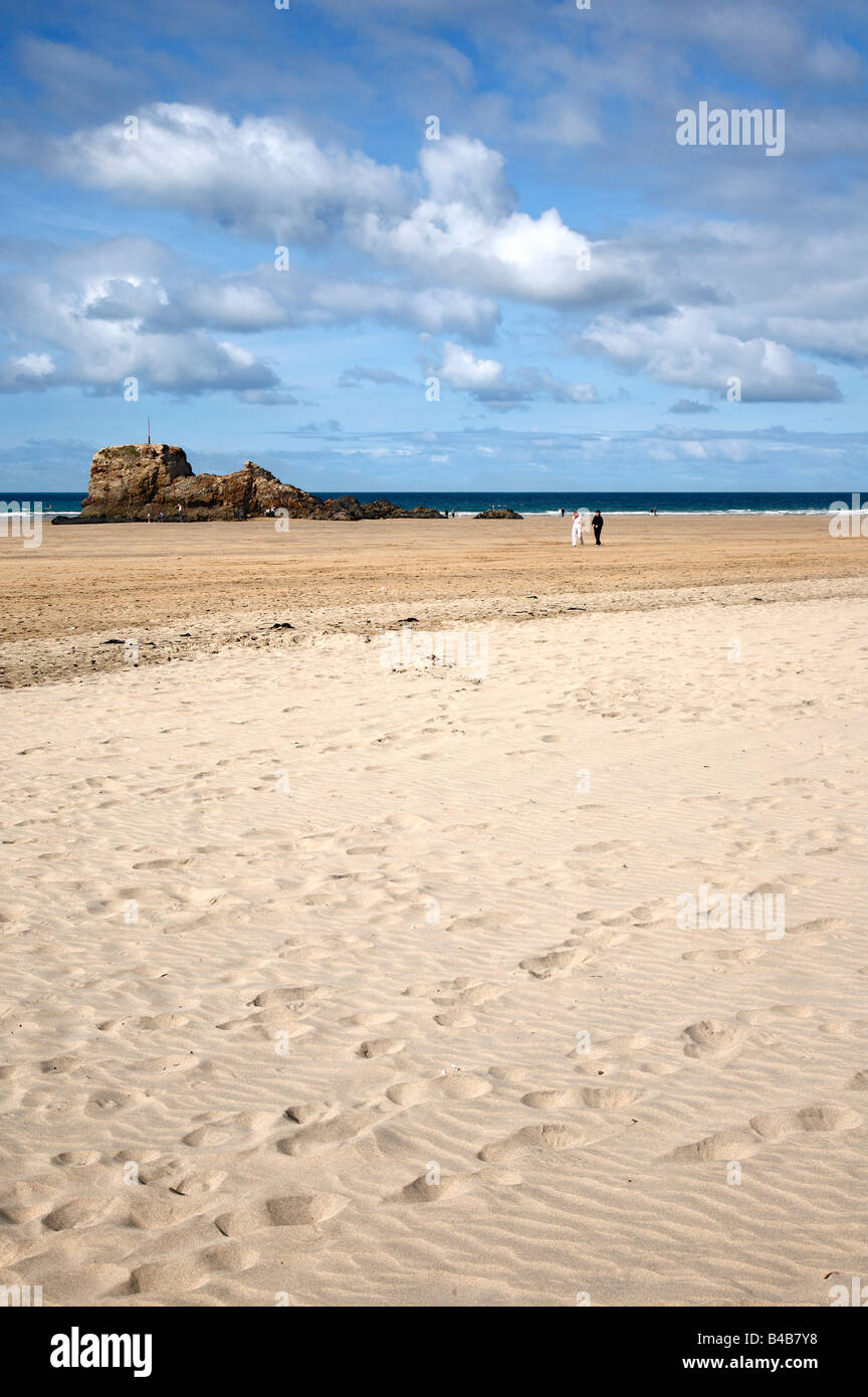 The sandy beach at low tide in Perranporth, Cornwall Stock Photo - Alamy