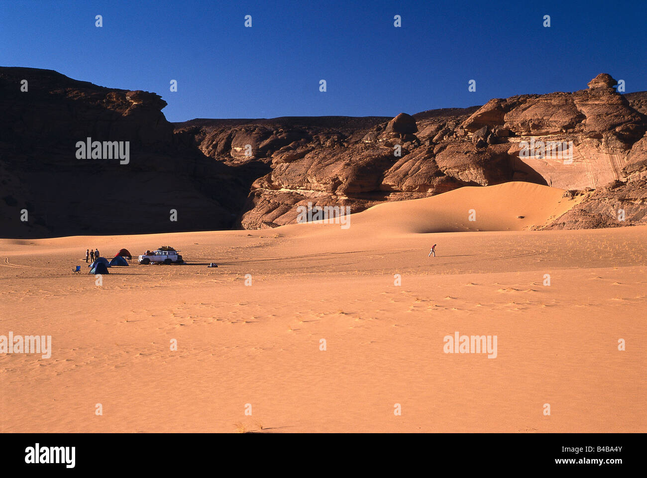 A tourists camp in Jebel Acacus, Sahara Desert, Libya Stock Photo - Alamy