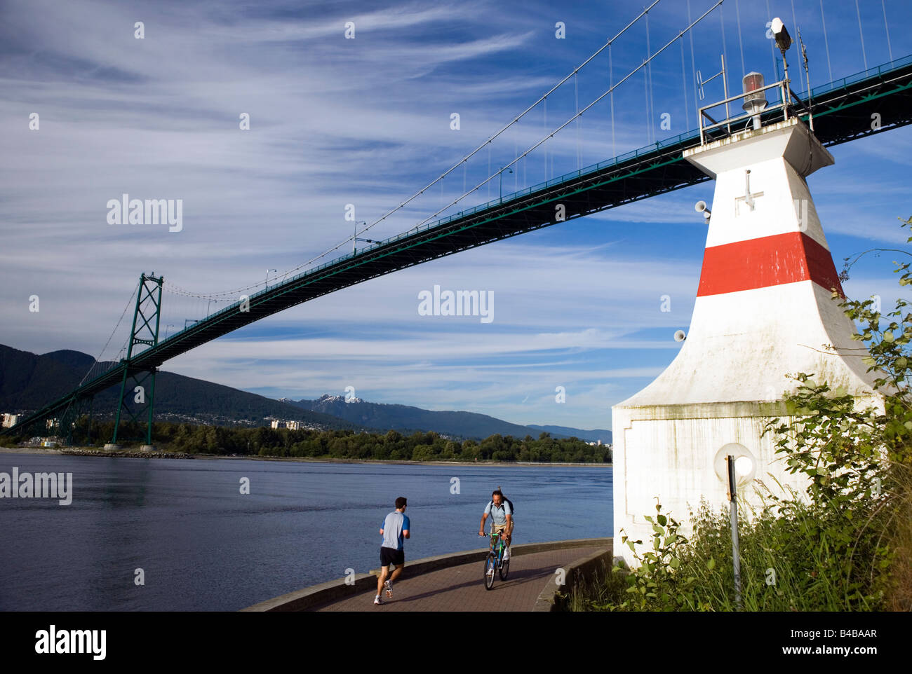 Lions gate bridge hi-res stock photography and images - Alamy