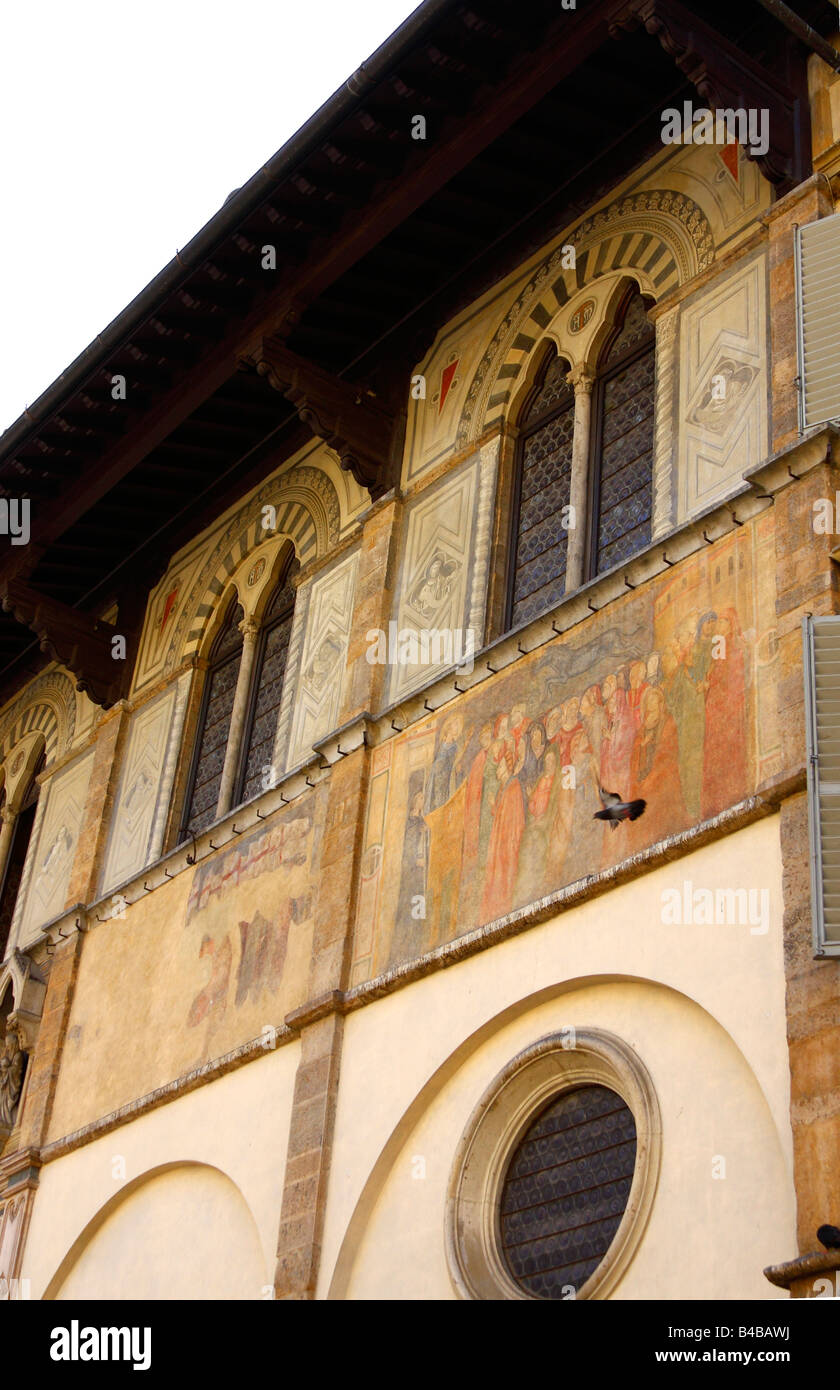 Building italia hi-res stock photography and images - Alamy