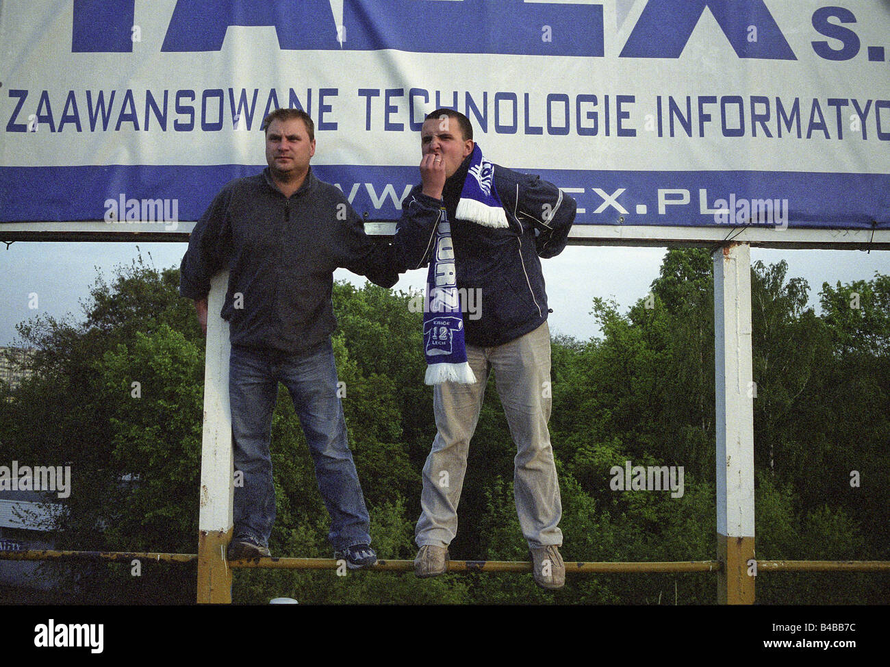 Two football fans stadium hi-res stock photography and images - Alamy