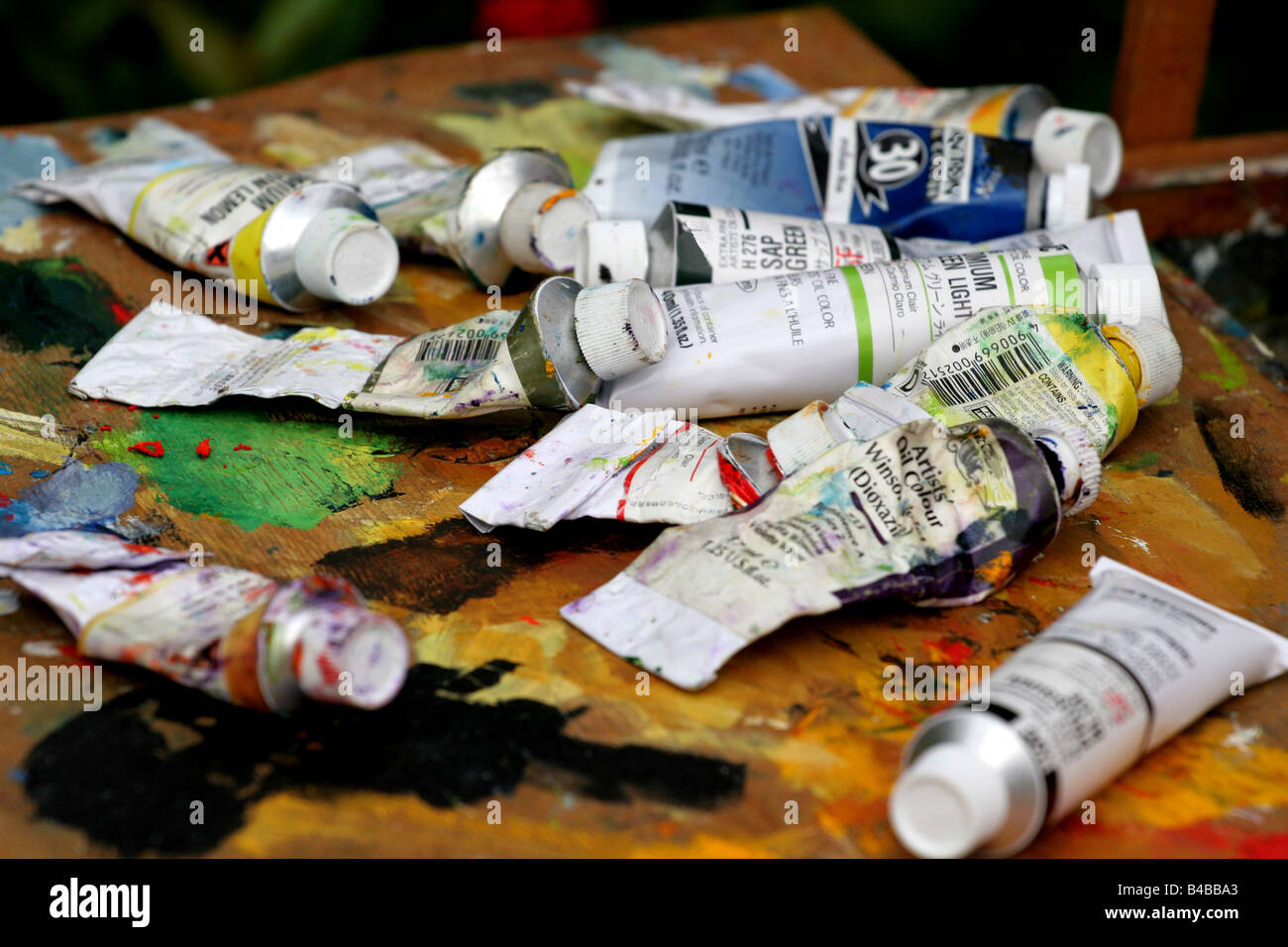 Used paint hi-res stock photography and images - Alamy