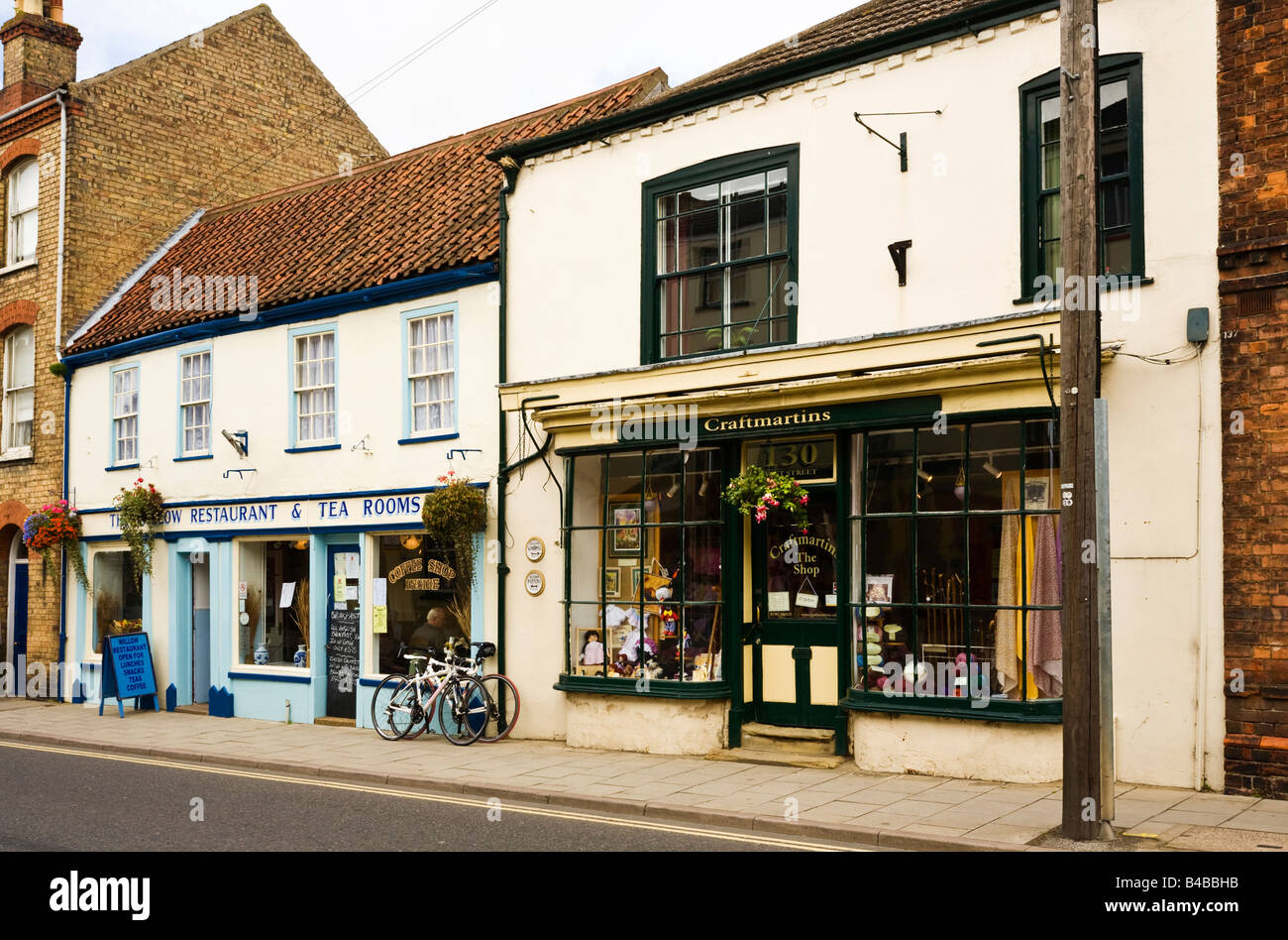 Old english tea room High Resolution Stock Photography and Images - Alamy