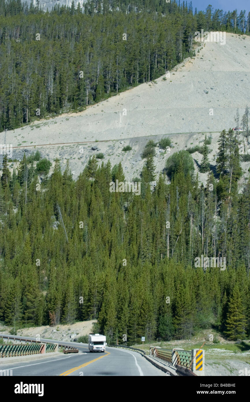 icefields parkway - sunwapta pass - canadian rockies, banff national ...