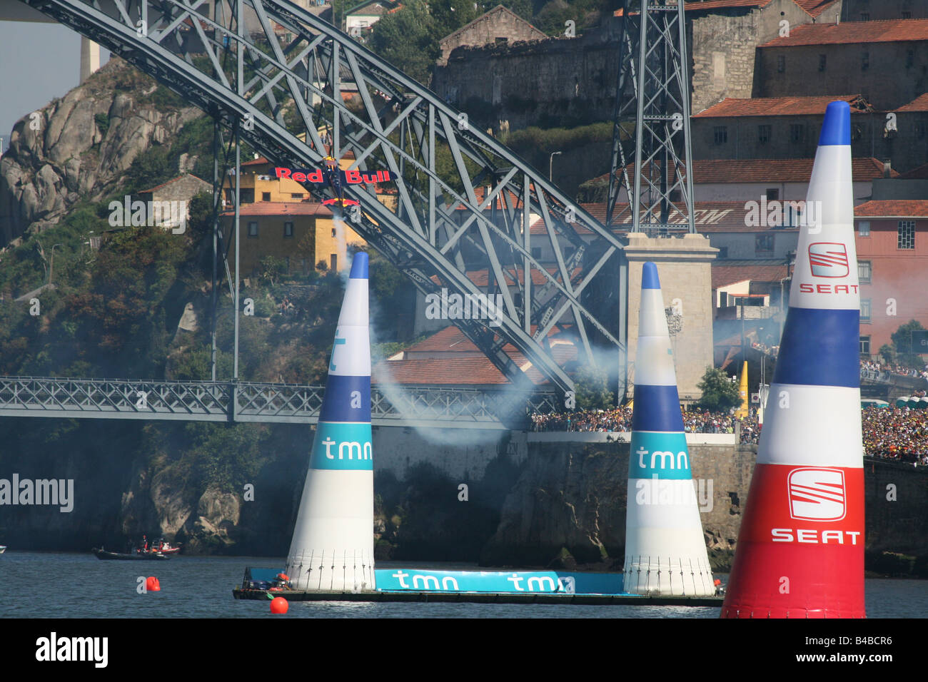 Red Bull Air Race Porto Oporto Stock Photo - Alamy