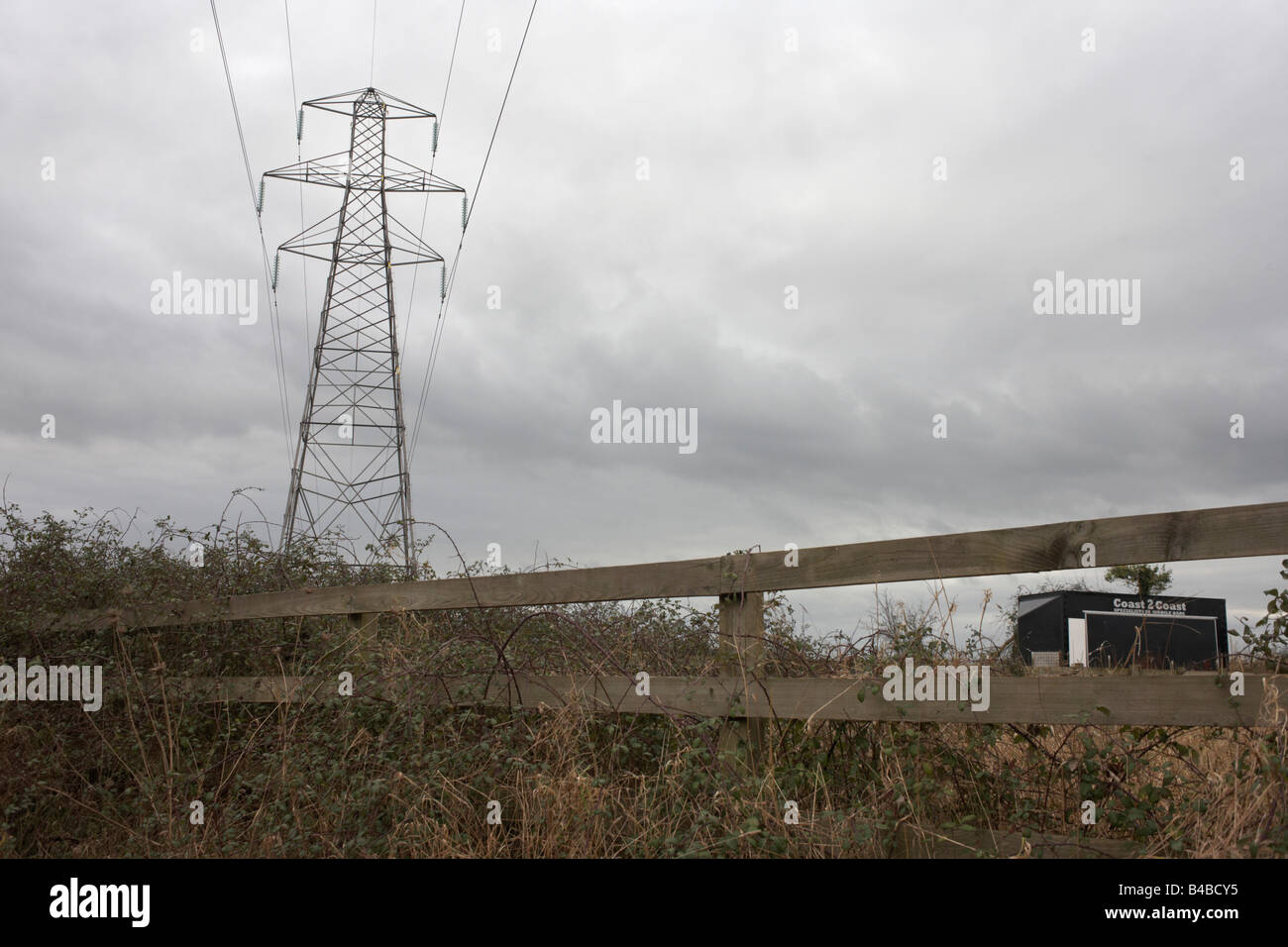 Electricity pylon somerset england hi-res stock photography and images ...
