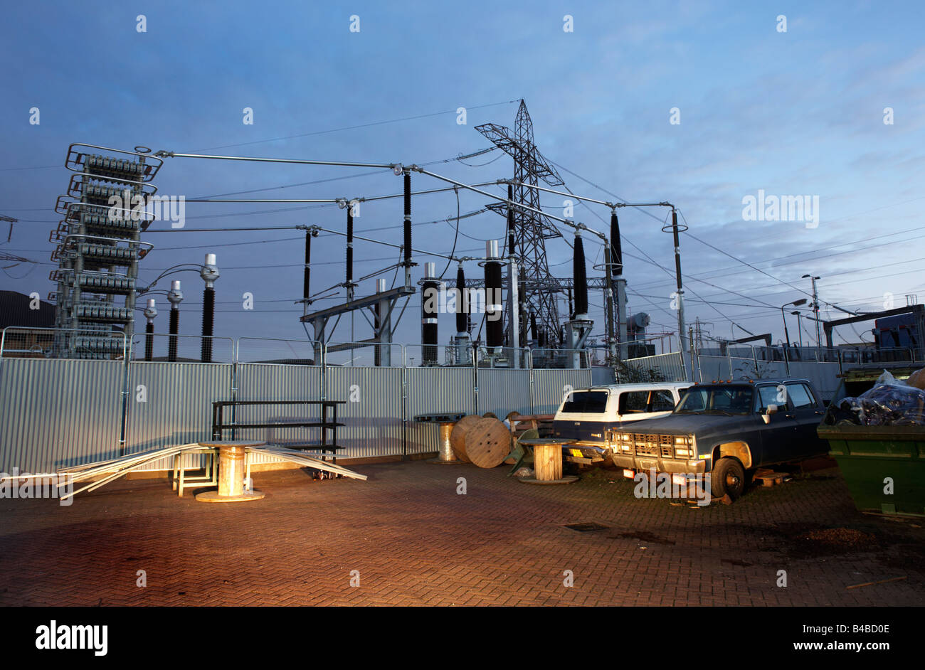 Electricity substation uk hi-res stock photography and images - Alamy