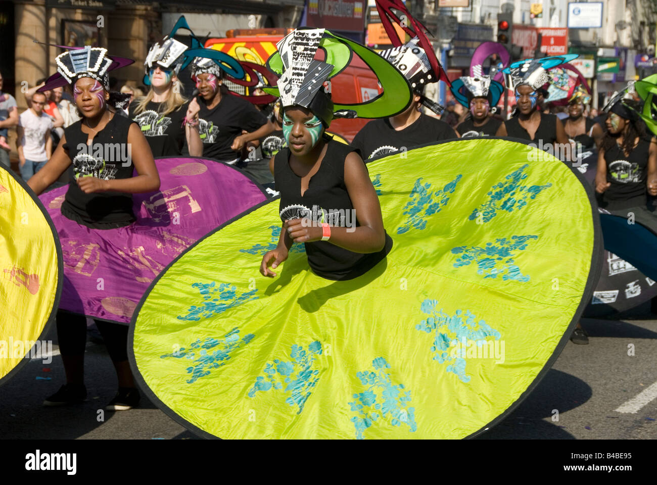 Caribbean girls dancing hi-res stock photography and images - Alamy