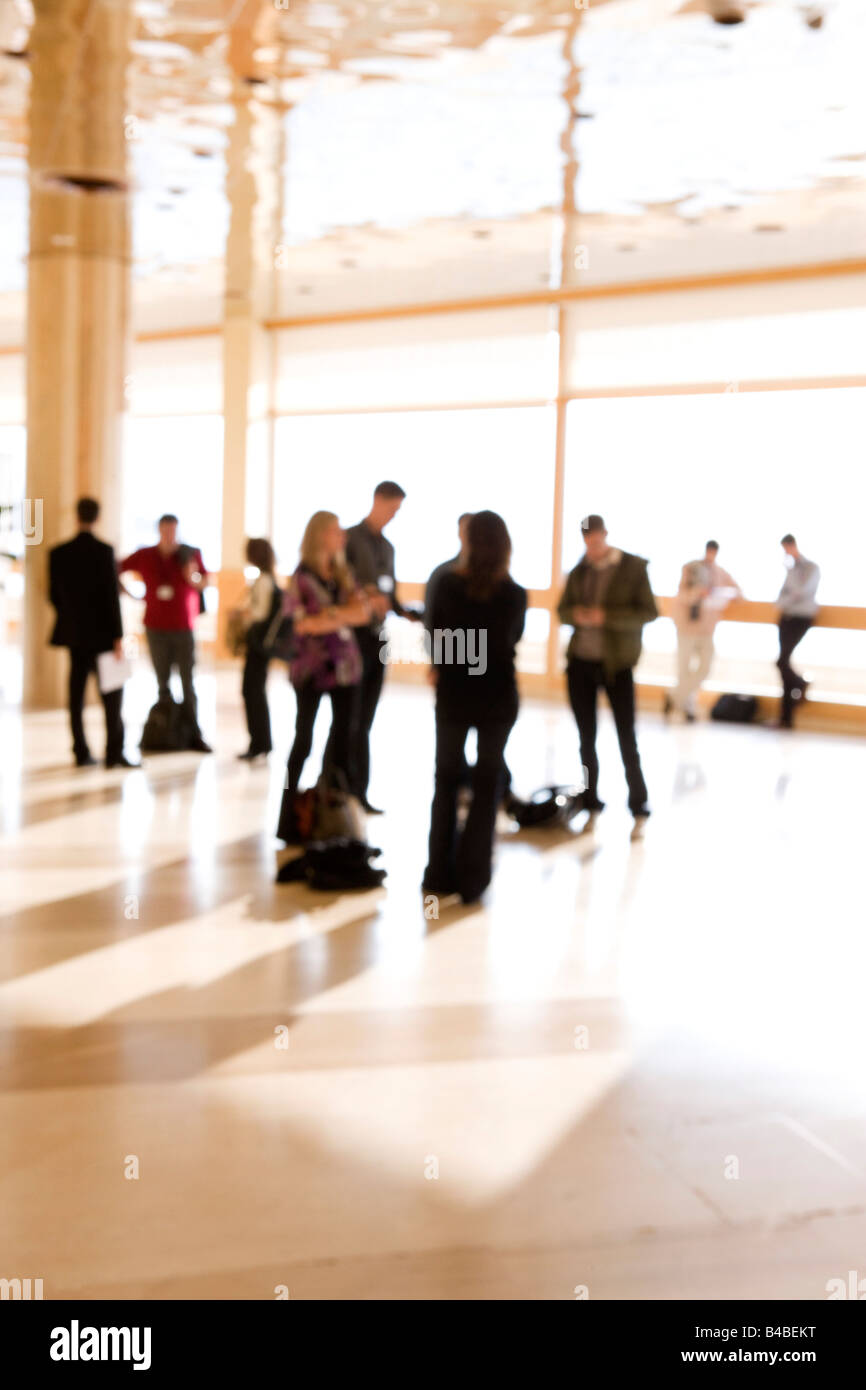 group of people waiting Stock Photo - Alamy